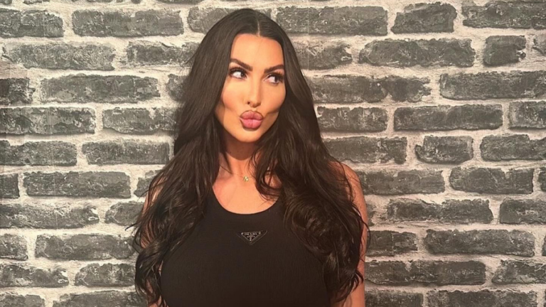 Alice Goodwin: Model, Age, Height, Married, Husband, Net Worth, Wiki ...